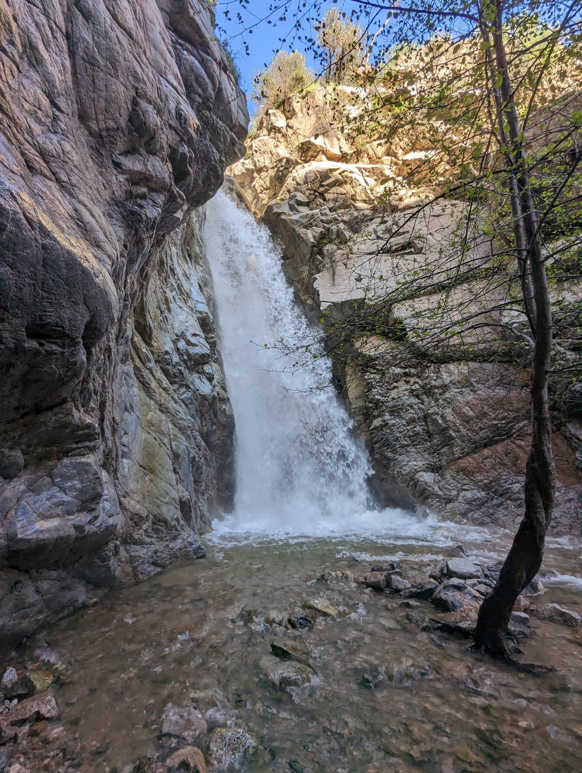 Millard Canyon Falls: The Perfect Short Waterfall Hike In LA - Simply Alex